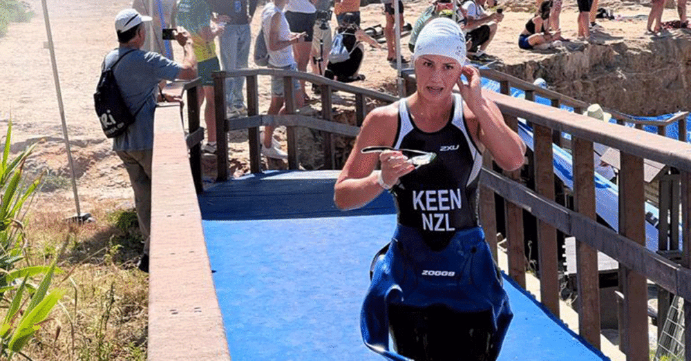 Keen as! Angie makes it a third gold for NZL at the World Triathlon ...