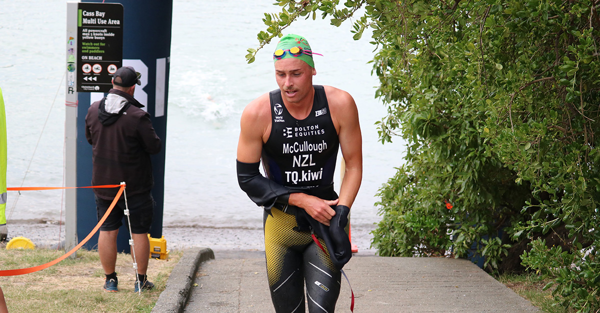 McCullough claims Canterbury Classic as Roderick's 'mind blank' hands ...